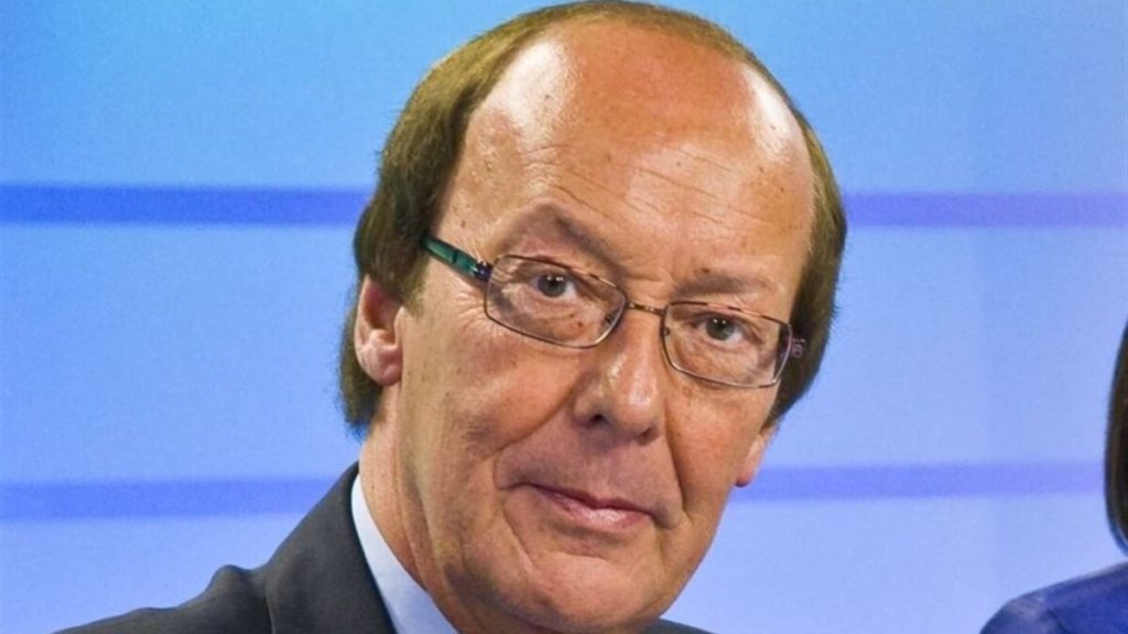 Fred Dinenage Wiki, Age, ITV, Wife, Children, Height, Net Worth, Salary ...