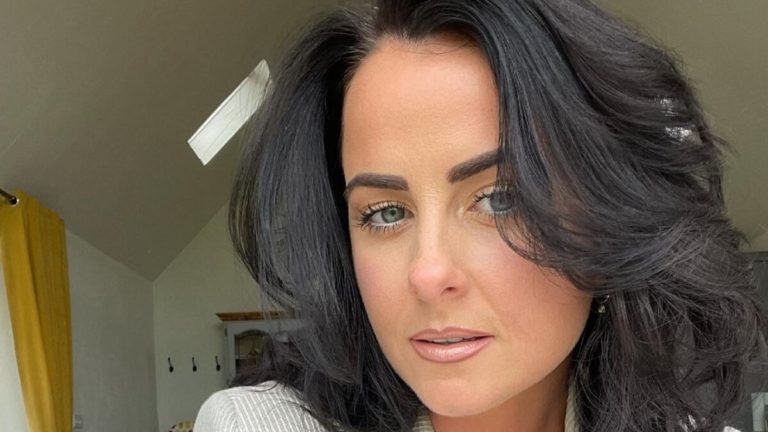 Lisa McHugh Wiki, Age, Husband, Partner, Parents, Family, Son, Height ...